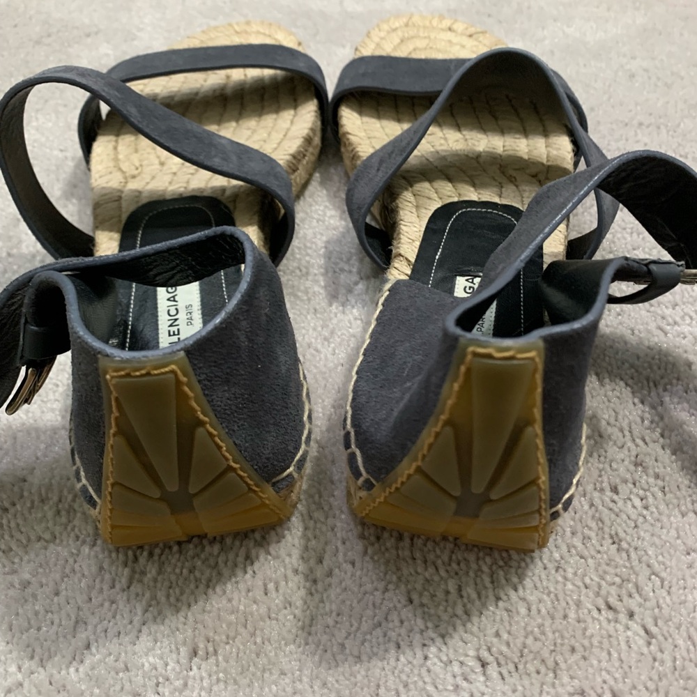 Balenciaga 1 Inch Platform Grey Sandals - Size 40 - Gem